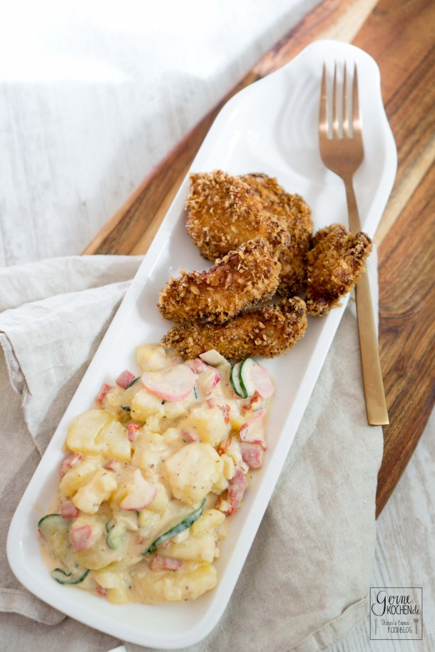 Rezept: Orientalisches Backhendl mit Kartoffel-Gurken-Salat