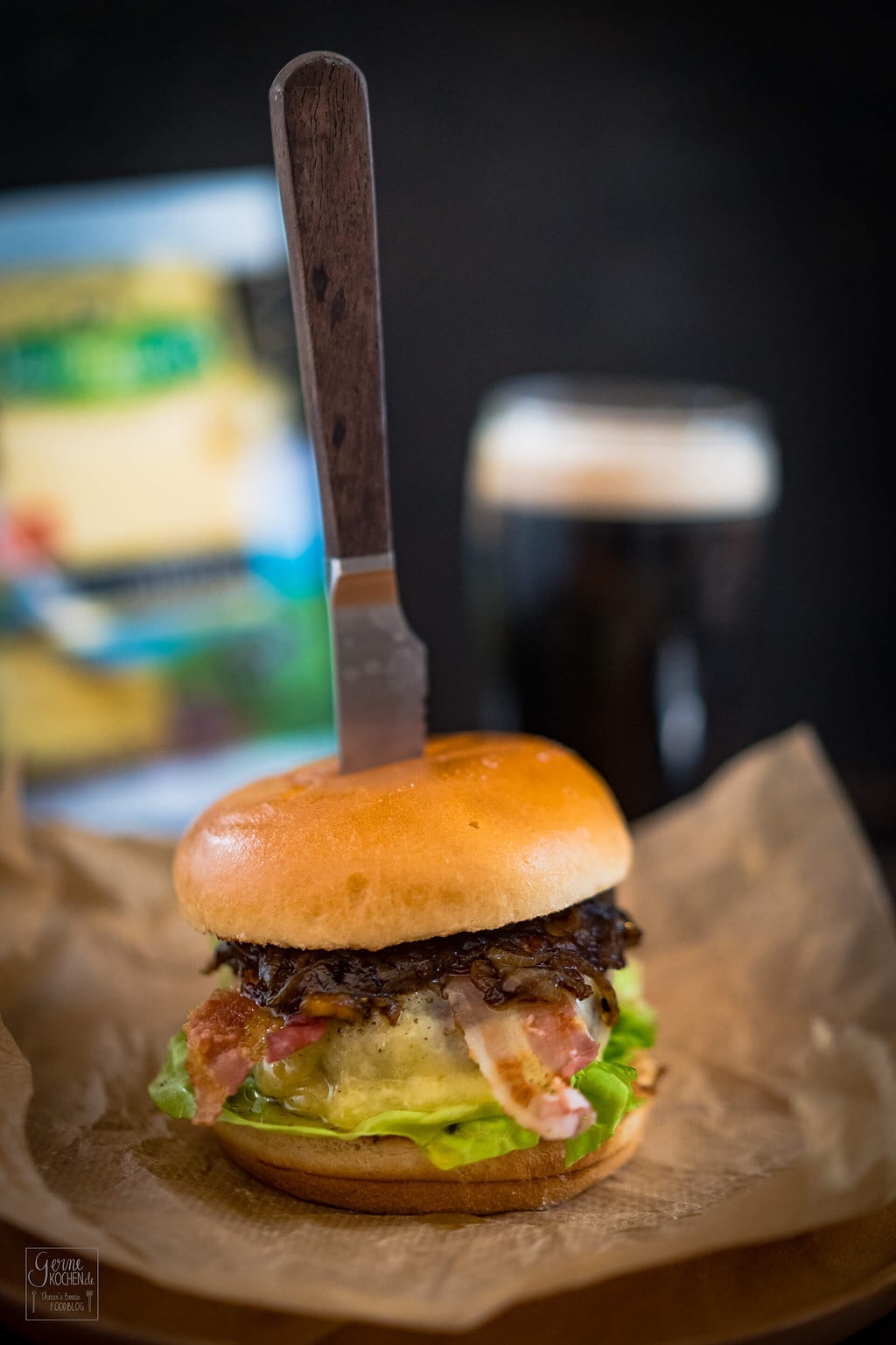 Big Irish Burger mit Vintage Cheddar - Rezept von Gernekochen.de