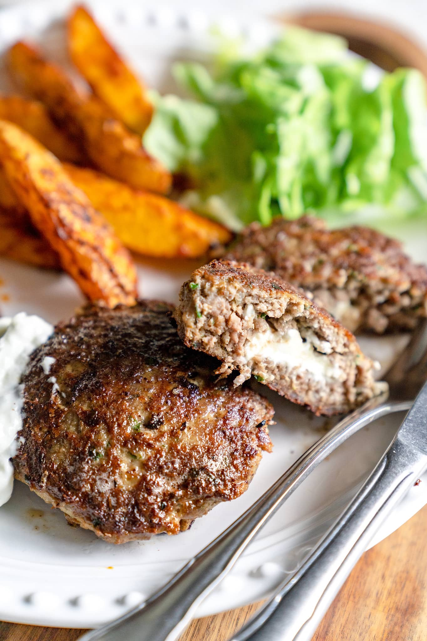 Bifteki - Griechische Frikadellen - Rezept von Gernekochen.de